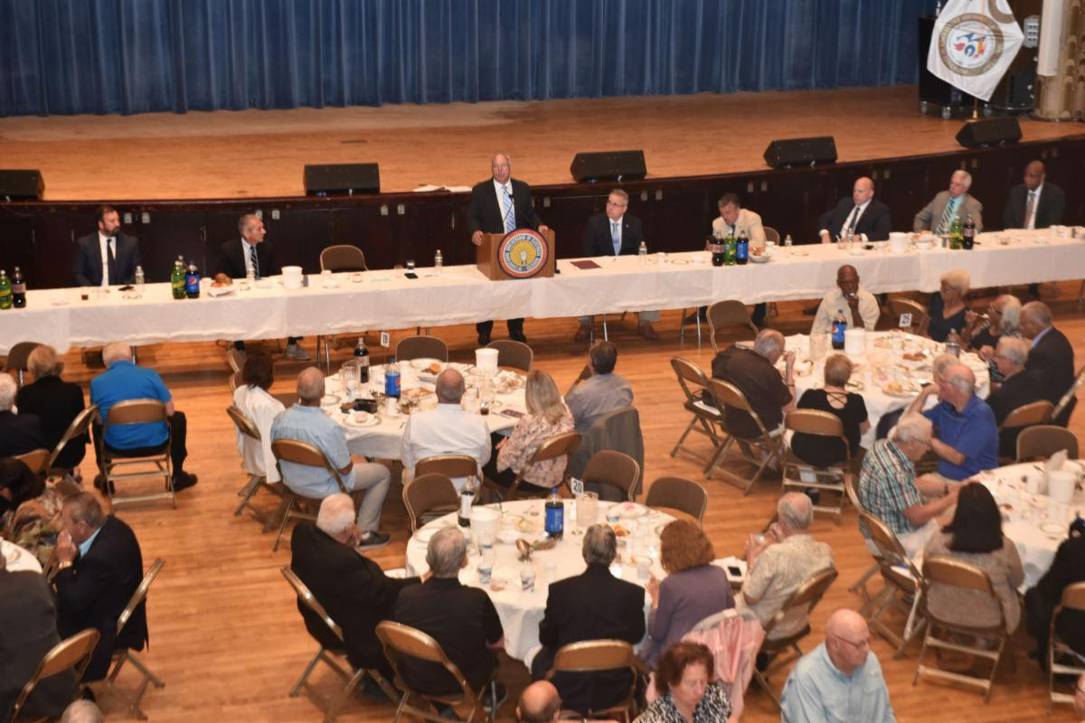 Service Awards Luncheon Celebrates Union Members of 50-80 Years | Local ...