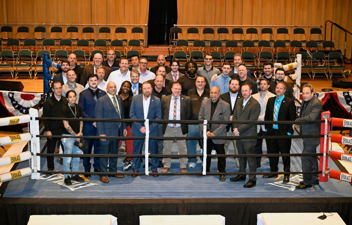 Friday Night Fights Presented by the Sportsmen's Club and USA Boxing ...